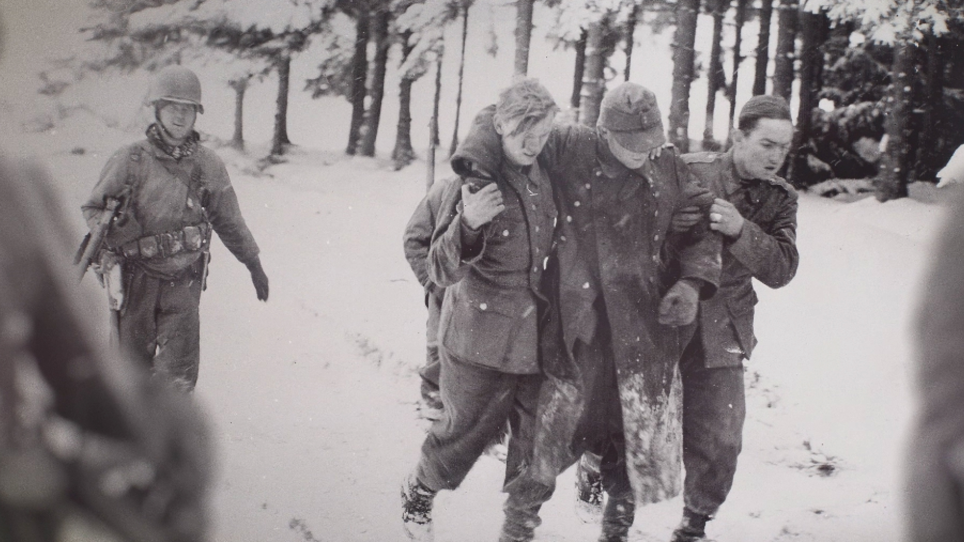 people fighting in world war 2